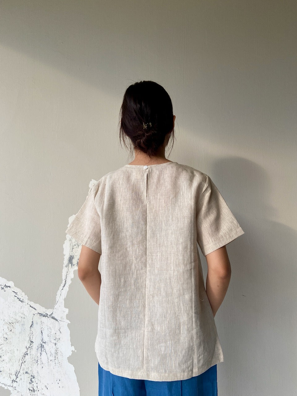 Linen Short Sleeve Top with Pocket in Natural l You Living | You Living 悠生活