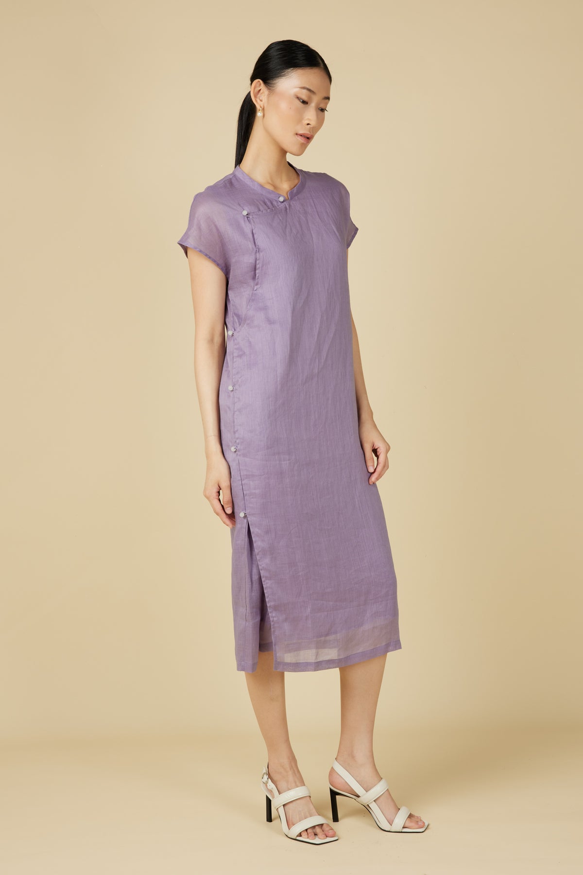 Minimalist Cheongsam Qipao Dress in Purple l You Living | You Living 悠生活